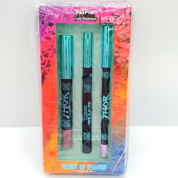Marvel | Makeup | 55 Marvel Thor Love And Thunder Eye Trio Set In Heart ...